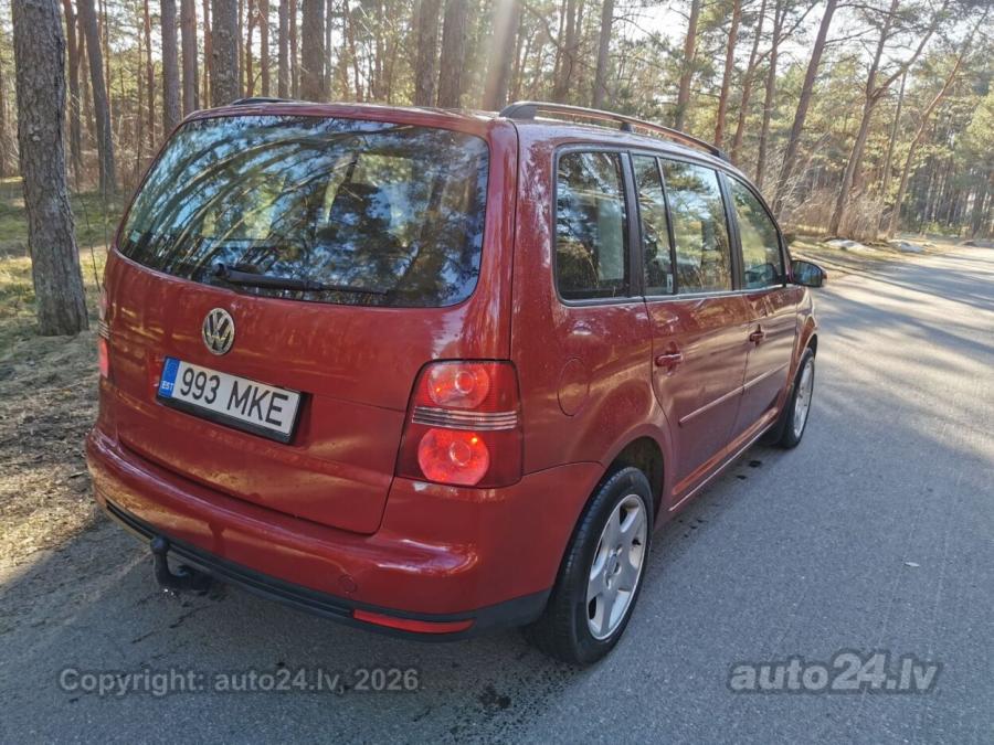 Volkswagen Touran 2007 in Tallinn, with an engine capacity of 1.40 L and mileage of 170 thousand km for 1990 €, photo 8 on AUTOMOTO.COM.LV