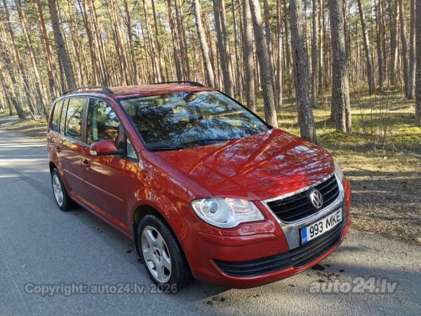 Volkswagen Touran 2007 in Tallinn, with an engine capacity of 1.40 L and mileage of 170 thousand km for 1990 €, photo 9 on AUTOMOTO.COM.LV