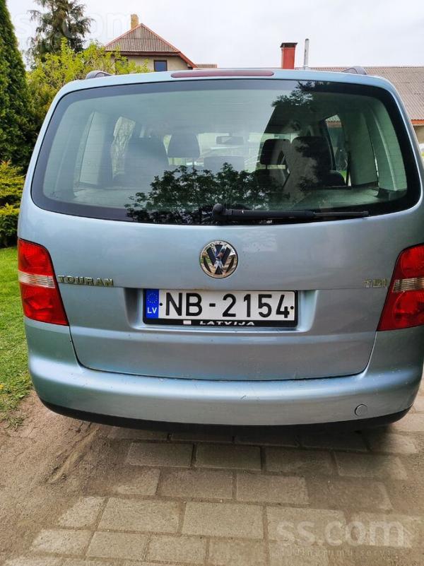 Volkswagen Touran 2007 Rīga, ar dzinēja tilpumu 1.90 L un nobraukumu 262 tūkst. km par 2500 €, foto 1 vietnē AUTOMOTO.COM.LV
