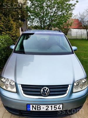 Volkswagen Touran 2007 Rīga, ar dzinēja tilpumu 1.90 L un nobraukumu 262 tūkst. km par 2500 €, foto 6 vietnē AUTOMOTO.COM.LV