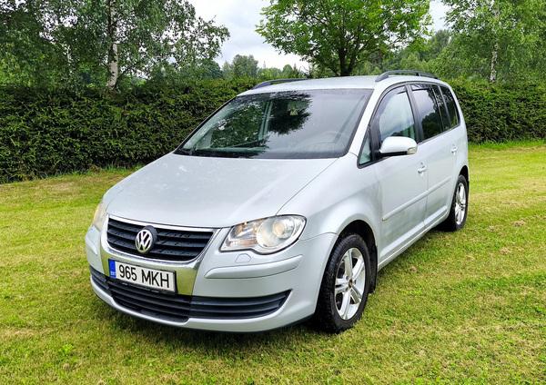 Volkswagen Touran 2007 Veru, ar dzinēja tilpumu 1.90 L un nobraukumu 342 tūkst. km par 2000 €, foto 1 vietnē AUTOMOTO.COM.LV