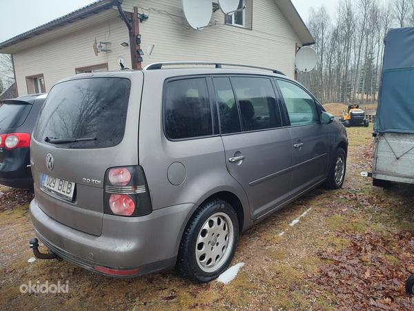 Volkswagen Touran 2009 in Tartu, with an engine capacity of 2.00 L and mileage of 414 thousand km for 1899 €, photo 1 on AUTOMOTO.COM.LV