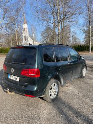 Volkswagen Touran 2010 Viljandi, ar dzinēja tilpumu 1.40 L un nobraukumu 0 tūkst. km par 1200 €, foto 4 vietnē AUTOMOTO.COM.LV