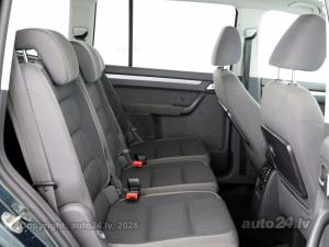 Volkswagen Touran 2010 in Tallinn, with an engine capacity of 1.40 L and mileage of 288 thousand km for 2299 €, photo 7 on AUTOMOTO.COM.LV
