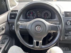 Volkswagen Touran 2011 in Talsi, with an engine capacity of 1.60 L and mileage of 207 thousand km for 4970 €, photo 12 on AUTOMOTO.COM.LV