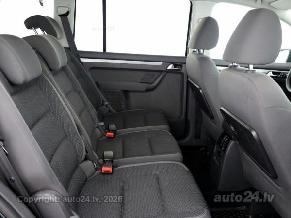 Volkswagen Touran 2011 Tallina, ar dzinēja tilpumu 1.40 L un nobraukumu 269 tūkst. km par 3499 €, foto 7 vietnē AUTOMOTO.COM.LV