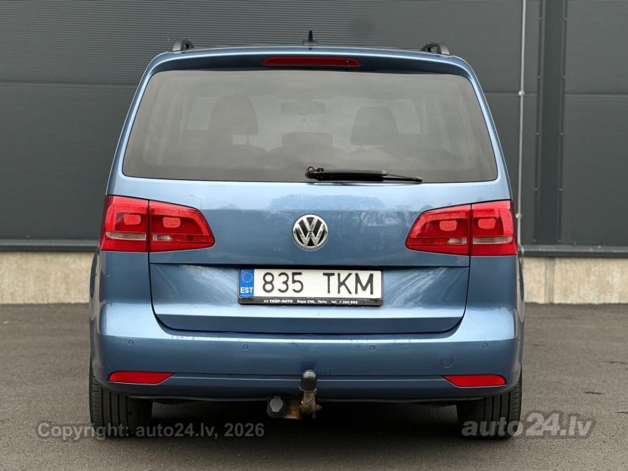 Volkswagen Touran 2011 Tallina, ar dzinēja tilpumu 2.00 L un nobraukumu 321 tūkst. km par 449 €, foto 6 vietnē AUTOMOTO.COM.LV