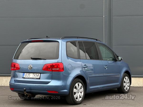 Volkswagen Touran 2011 Tallina, ar dzinēja tilpumu 2.00 L un nobraukumu 321 tūkst. km par 449 €, foto 6 vietnē AUTOMOTO.COM.LV