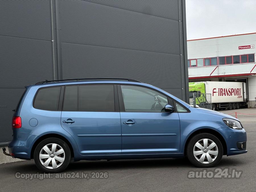 Volkswagen Touran 2011 Tallina, ar dzinēja tilpumu 2.00 L un nobraukumu 321 tūkst. km par 449 €, foto 9 vietnē AUTOMOTO.COM.LV
