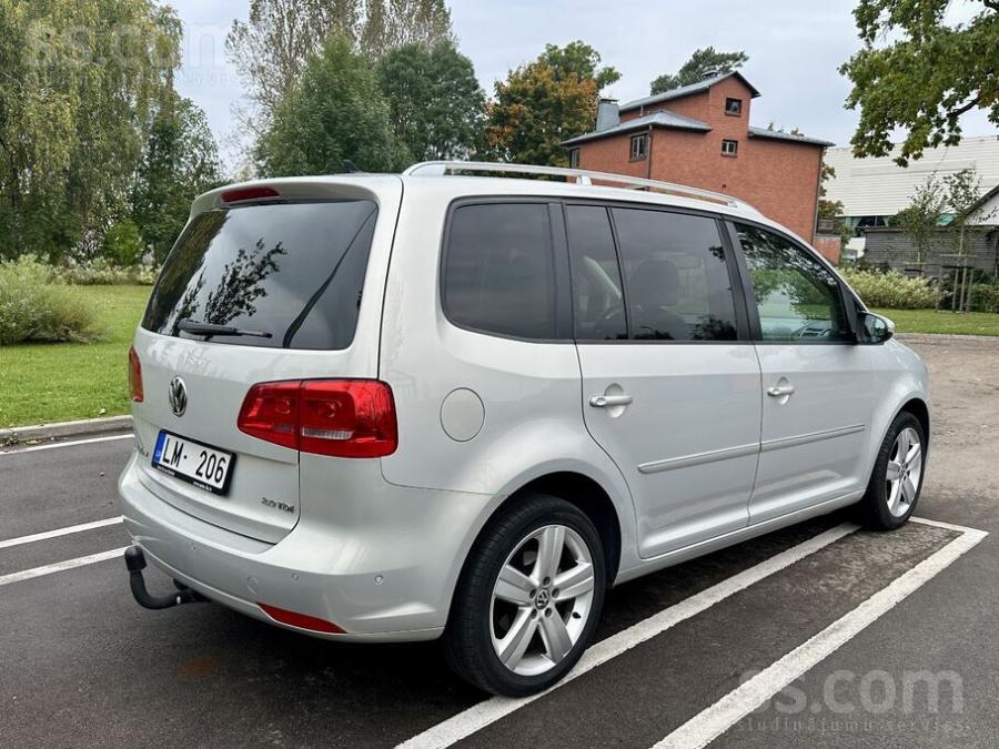 Фольксваген Туран 2011 в Рига, объемом двигателя 2.00 л и пробегом 325 тыс. км за 5005 €, фото 4 на AUTOMOTO.COM.LV