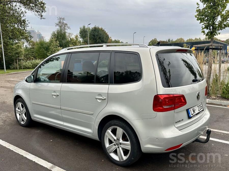 Фольксваген Туран 2011 в Рига, объемом двигателя 2.00 л и пробегом 325 тыс. км за 5005 €, фото 5 на AUTOMOTO.COM.LV