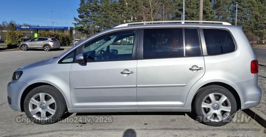 Volkswagen Touran 2012 in Tallinn, with an engine capacity of 1.60 L and mileage of 464 thousand km for 4490 €, photo 6 on AUTOMOTO.COM.LV