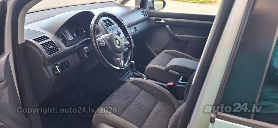 Volkswagen Touran 2012 in Tallinn, with an engine capacity of 1.60 L and mileage of 464 thousand km for 4490 €, photo 10 on AUTOMOTO.COM.LV