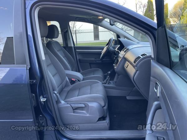 Фольксваген Туран 2015 в Вильянди, объемом двигателя 1.60 л и пробегом 230 тыс. км за 7880 €, фото 5 на AUTOMOTO.COM.LV