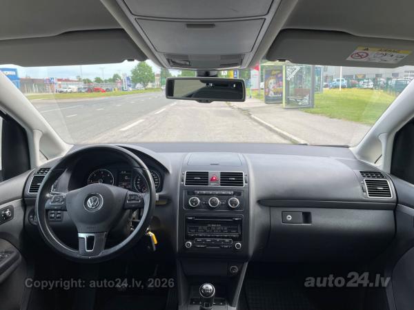Volkswagen Touran 2015 Viljandi, ar dzinēja tilpumu 1.60 L un nobraukumu 230 tūkst. km par 7980 €, foto 10 vietnē AUTOMOTO.COM.LV