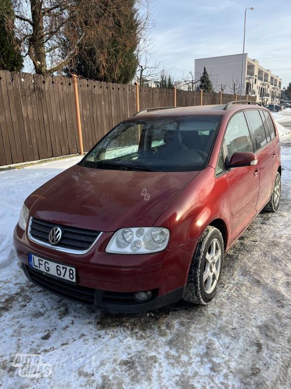 Violets Volkswagen Touran 2003 Kauņa, ar dzinēja tilpumu 1.90 L un nobraukumu 280 tūkst. km par 1650 €, foto 1 vietnē AUTOMOTO.COM.LV