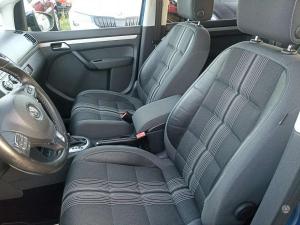 Violets Volkswagen Touran 2013 Viļņa, ar dzinēja tilpumu 1.39 L un nobraukumu 213 tūkst. km par 6450 €, foto 13 vietnē AUTOMOTO.COM.LV