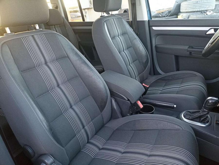Violets Volkswagen Touran 2013 Viļņa, ar dzinēja tilpumu 1.39 L un nobraukumu 213 tūkst. km par 6450 €, foto 15 vietnē AUTOMOTO.COM.LV