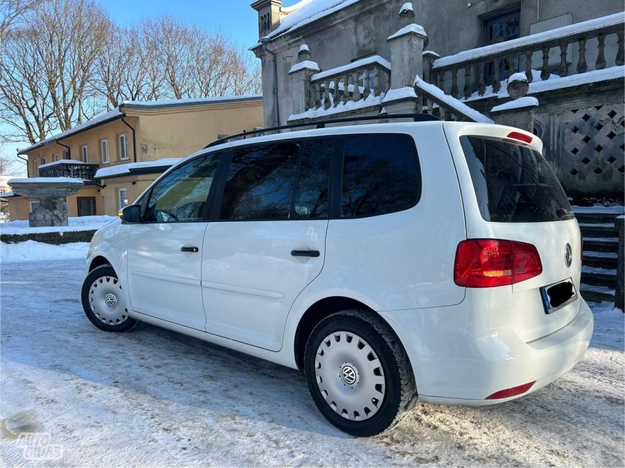 Balts Volkswagen Touran 2014 Kauņa, ar dzinēja tilpumu 1.60 L un nobraukumu 298 tūkst. km par 4999 €, foto 2 vietnē AUTOMOTO.COM.LV