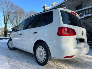 Balts Volkswagen Touran 2014 Kauņa, ar dzinēja tilpumu 1.60 L un nobraukumu 298 tūkst. km par 4999 €, foto 4 vietnē AUTOMOTO.COM.LV