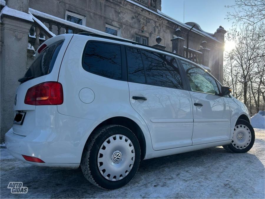 Balts Volkswagen Touran 2014 Kauņa, ar dzinēja tilpumu 1.60 L un nobraukumu 298 tūkst. km par 4999 €, foto 8 vietnē AUTOMOTO.COM.LV
