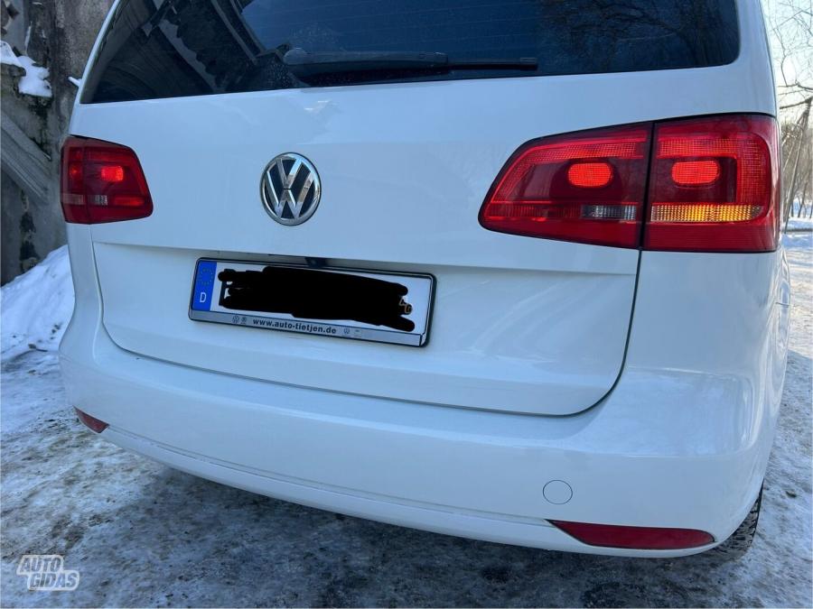 Balts Volkswagen Touran 2014 Kauņa, ar dzinēja tilpumu 1.60 L un nobraukumu 298 tūkst. km par 4999 €, foto 12 vietnē AUTOMOTO.COM.LV