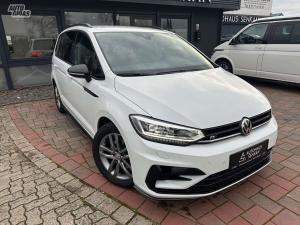 White Volkswagen Touran 2020 in Kaunas, with an engine capacity of 2.00 L and mileage of 64 thousand km for 31114 €, photo 9 on AUTOMOTO.COM.LV