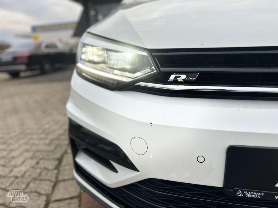 White Volkswagen Touran 2020 in Kaunas, with an engine capacity of 2.00 L and mileage of 64 thousand km for 31114 €, photo 10 on AUTOMOTO.COM.LV