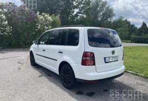 Balts Volkswagen Touran 2009 Bauska, ar dzinēja tilpumu 1.90 L un nobraukumu 0 tūkst. km par 2200 €, foto 4 vietnē AUTOMOTO.COM.LV