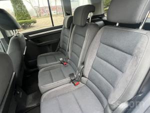 Balts Volkswagen Touran 2012 Rīga, ar dzinēja tilpumu 1.60 L un nobraukumu 271 tūkst. km par 5700 €, foto 8 vietnē AUTOMOTO.COM.LV