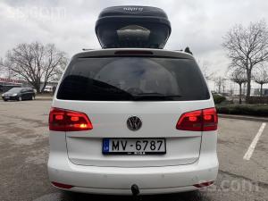 Balts Volkswagen Touran 2012 Rīga, ar dzinēja tilpumu 1.60 L un nobraukumu 271 tūkst. km par 5700 €, foto 20 vietnē AUTOMOTO.COM.LV