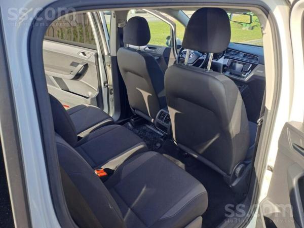 White Volkswagen Touran 2017 in Riga, with an engine capacity of 1.60 L and mileage of 203 thousand km for 7700 €, photo 8 on AUTOMOTO.COM.LV
