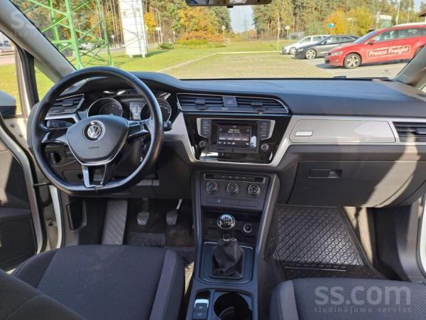 White Volkswagen Touran 2017 in Riga, with an engine capacity of 1.60 L and mileage of 203 thousand km for 7700 €, photo 10 on AUTOMOTO.COM.LV