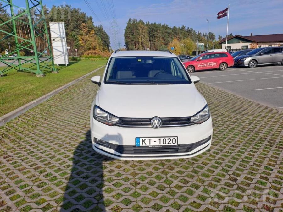 Balts Volkswagen Touran 2017 Rīga, ar dzinēja tilpumu 1.60 L un nobraukumu 203 tūkst. km par 7700 €, foto 13 vietnē AUTOMOTO.COM.LV