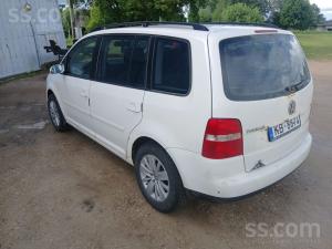 Белый Фольксваген Туран 2003 в Огре, объемом двигателя 1.90 л и пробегом 359 тыс. км за 850 €, фото 5 на AUTOMOTO.COM.LV