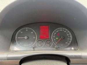 Balts Volkswagen Touran 2008 Šauļi, ar dzinēja tilpumu 1.90 L un nobraukumu 267 tūkst. km par 1450 €, foto 14 vietnē AUTOMOTO.COM.LV
