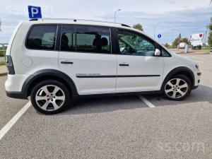Balts Volkswagen Touran 2009 Bauska, ar dzinēja tilpumu 1.40 L un nobraukumu 192 tūkst. km par 3600 €, foto 7 vietnē AUTOMOTO.COM.LV