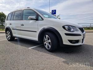 Balts Volkswagen Touran 2009 Bauska, ar dzinēja tilpumu 1.40 L un nobraukumu 192 tūkst. km par 3600 €, foto 8 vietnē AUTOMOTO.COM.LV