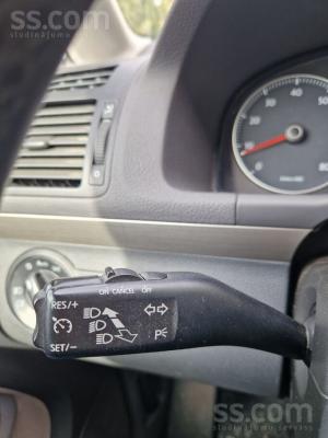 Balts Volkswagen Touran 2009 Bauska, ar dzinēja tilpumu 1.40 L un nobraukumu 192 tūkst. km par 3600 €, foto 17 vietnē AUTOMOTO.COM.LV