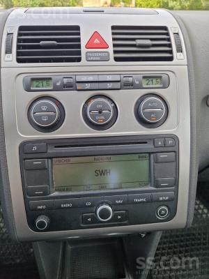 Balts Volkswagen Touran 2009 Bauska, ar dzinēja tilpumu 1.40 L un nobraukumu 192 tūkst. km par 3600 €, foto 18 vietnē AUTOMOTO.COM.LV
