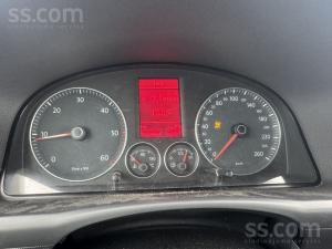 White Volkswagen Touran 2009 in Bauska, with an engine capacity of 1.90 L and mileage of 0 thousand km for 1900 €, photo 10 on AUTOMOTO.COM.LV