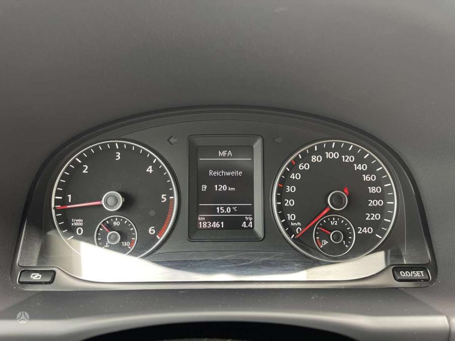 Balts Volkswagen Touran 2010 Tauragė, ar dzinēja tilpumu 1.60 L un nobraukumu 183 tūkst. km par 4200 €, foto 13 vietnē AUTOMOTO.COM.LV