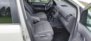 Balts Volkswagen Touran 2010 Šilalė, ar dzinēja tilpumu 1.90 L un nobraukumu 360 tūkst. km par 2900 €, foto 9 vietnē AUTOMOTO.COM.LV
