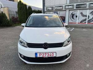 Balts Volkswagen Touran 2010 Alīta, ar dzinēja tilpumu 1.39 L un nobraukumu 216 tūkst. km par 3990 €, foto 3 vietnē AUTOMOTO.COM.LV