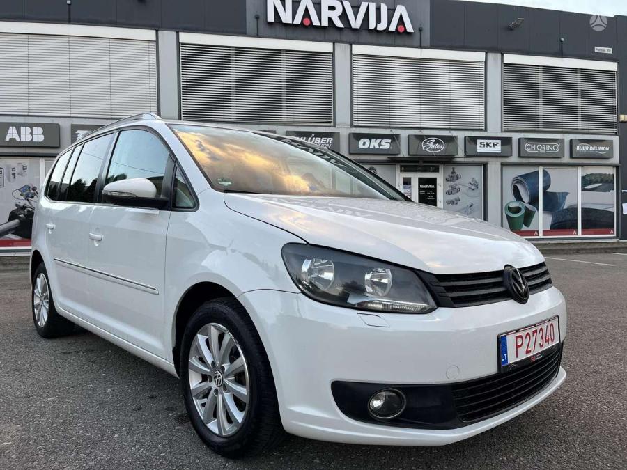 Balts Volkswagen Touran 2010 Alīta, ar dzinēja tilpumu 1.39 L un nobraukumu 216 tūkst. km par 3990 €, foto 4 vietnē AUTOMOTO.COM.LV