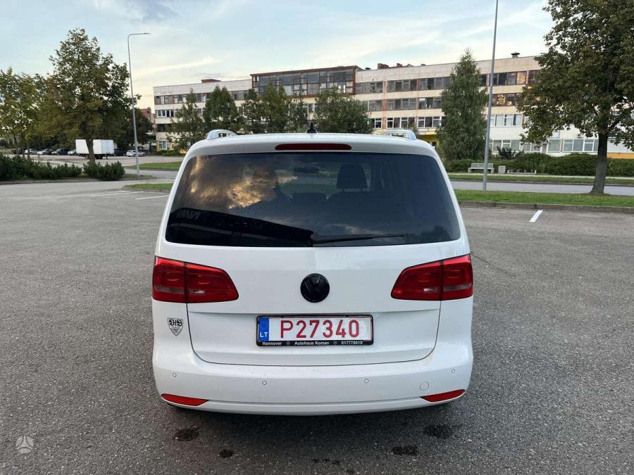 Balts Volkswagen Touran 2010 Alīta, ar dzinēja tilpumu 1.39 L un nobraukumu 216 tūkst. km par 3990 €, foto 7 vietnē AUTOMOTO.COM.LV