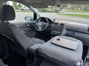 Balts Volkswagen Touran 2010 Alīta, ar dzinēja tilpumu 1.39 L un nobraukumu 216 tūkst. km par 3990 €, foto 21 vietnē AUTOMOTO.COM.LV