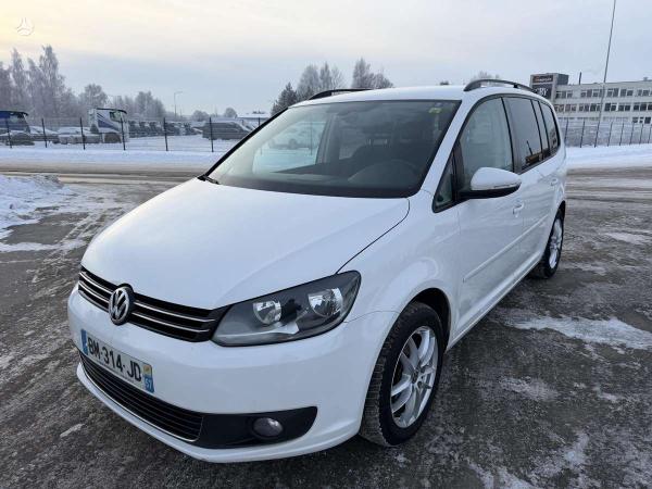 Balts Volkswagen Touran 2011 Tauragė, ar dzinēja tilpumu 1.60 L un nobraukumu 242 tūkst. km par 4900 €, foto 1 vietnē AUTOMOTO.COM.LV
