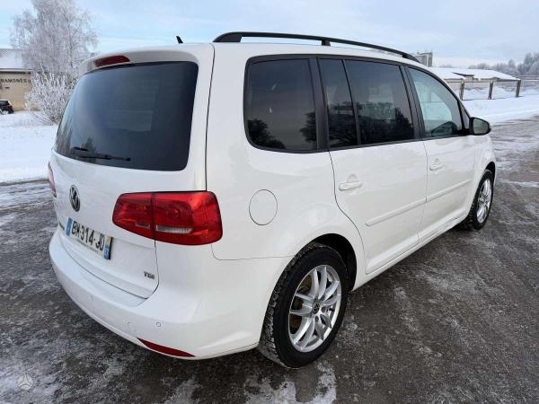 Balts Volkswagen Touran 2011 Tauragė, ar dzinēja tilpumu 1.60 L un nobraukumu 242 tūkst. km par 4900 €, foto 5 vietnē AUTOMOTO.COM.LV