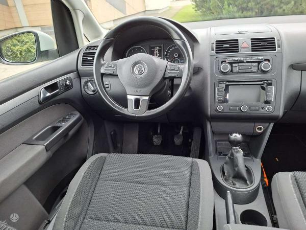 Balts Volkswagen Touran 2011 Ukmergė, ar dzinēja tilpumu 1.20 L un nobraukumu 241 tūkst. km par 3950 €, foto 7 vietnē AUTOMOTO.COM.LV